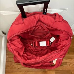 Wilo The Label | Bags | Wilo The Label Quilted Puffer Travel Bag Red ...